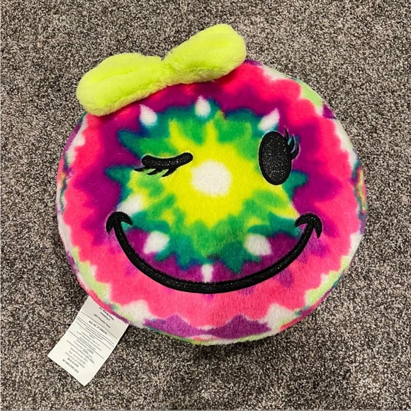 Justice | Bedding | Justice Smiley Face Pillow | Poshmark